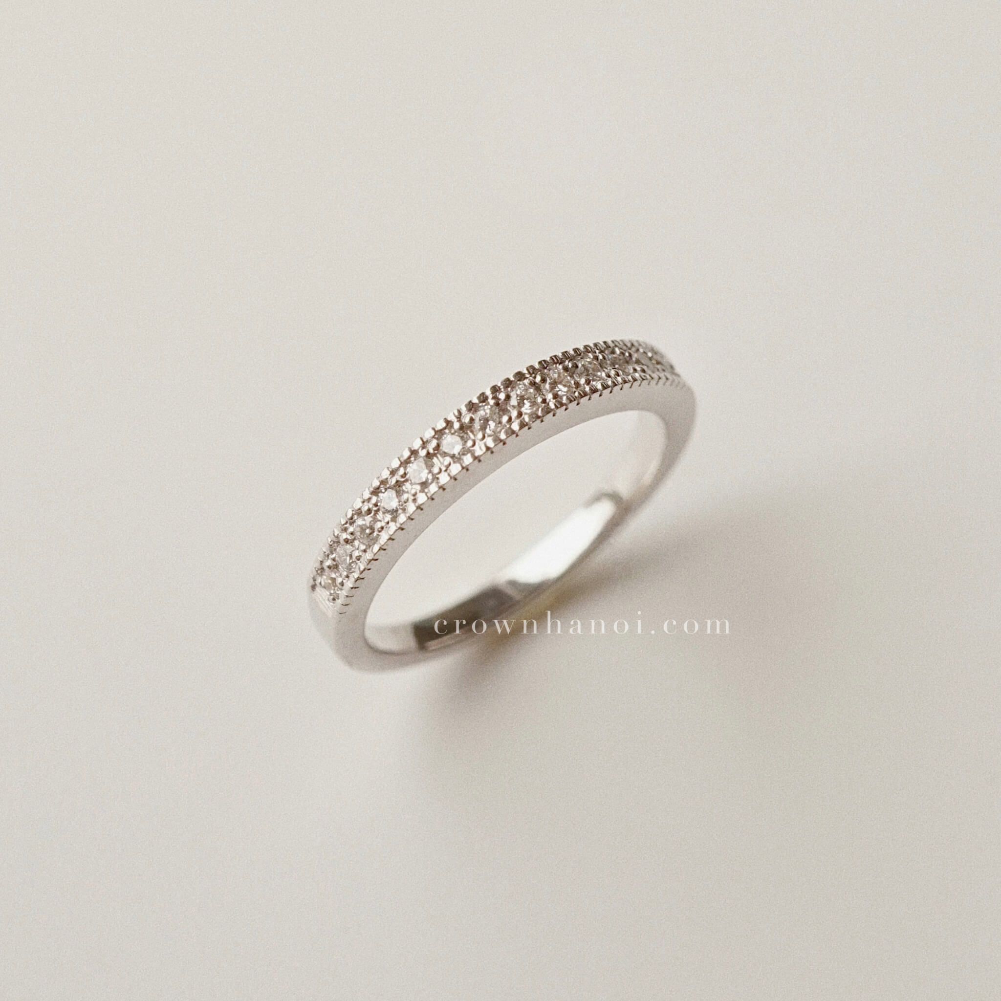 DOUBLE D-SHAPE MILGRAIN RING & MILGRAIN ETERNITY RING – CROWN