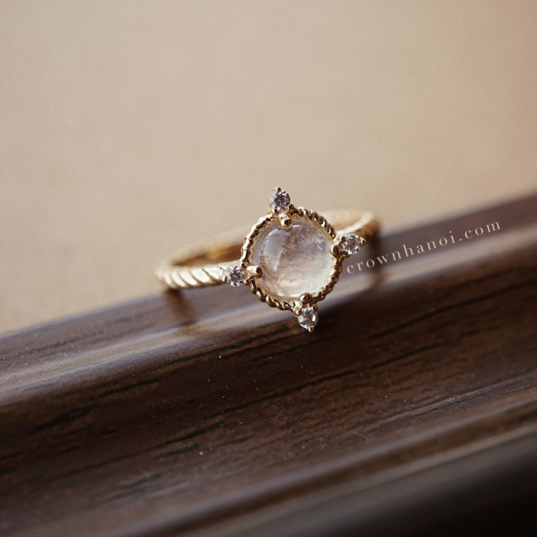 MOONSTONE COMPASS RING – CROWN