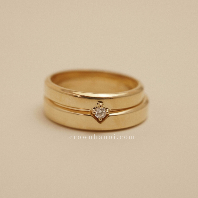 EDGE HUG COUPLE RING – CROWN